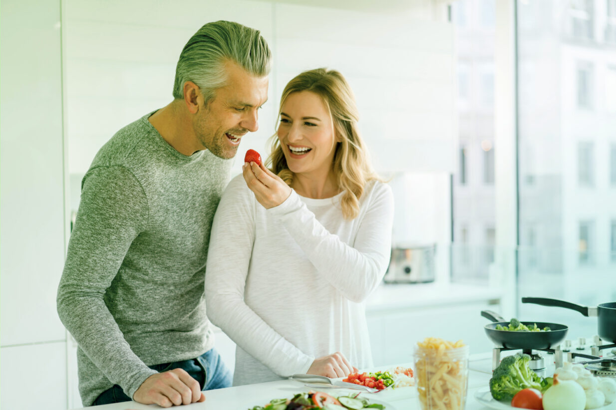 Dating in your 40s: what to expect and tips for success